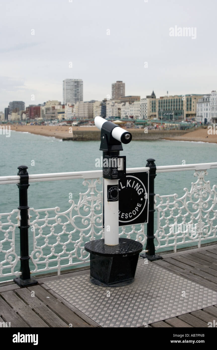 Telescope at brighton seaside UK Stock Photo - Alamy