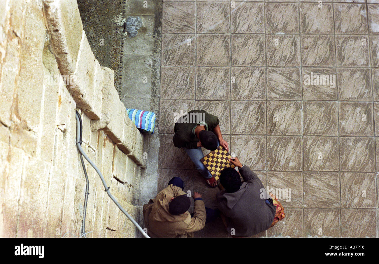 Al fresco chess hi-res stock photography and images - Alamy