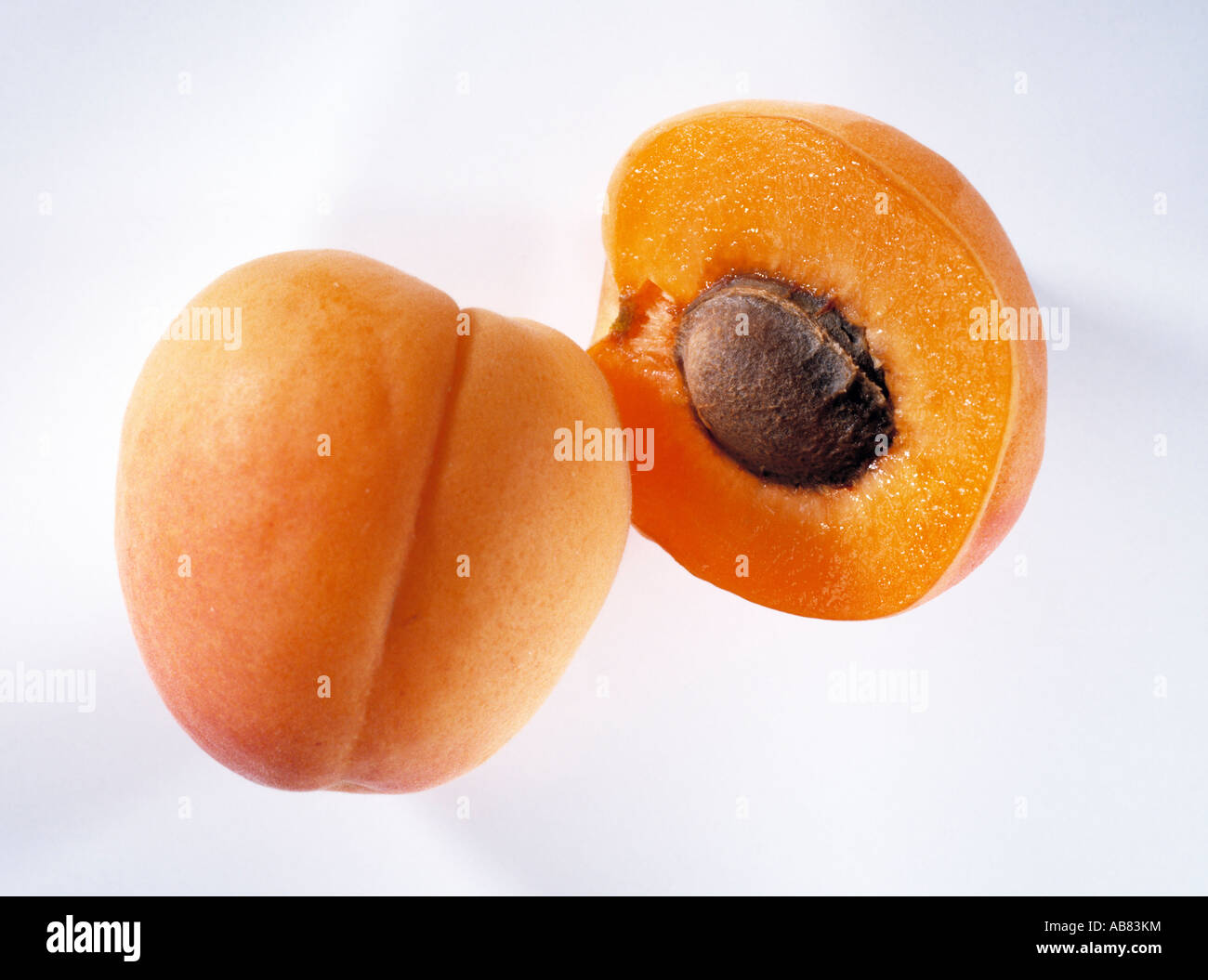 Apricot flesh hi-res stock photography and images - Alamy
