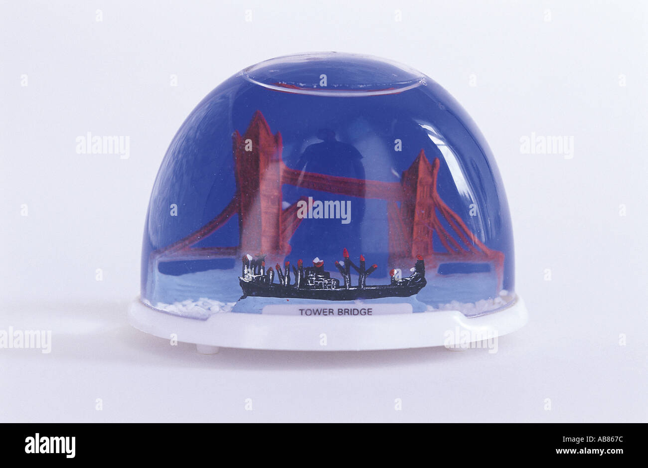 London city snow globe hi-res stock photography and images - Alamy