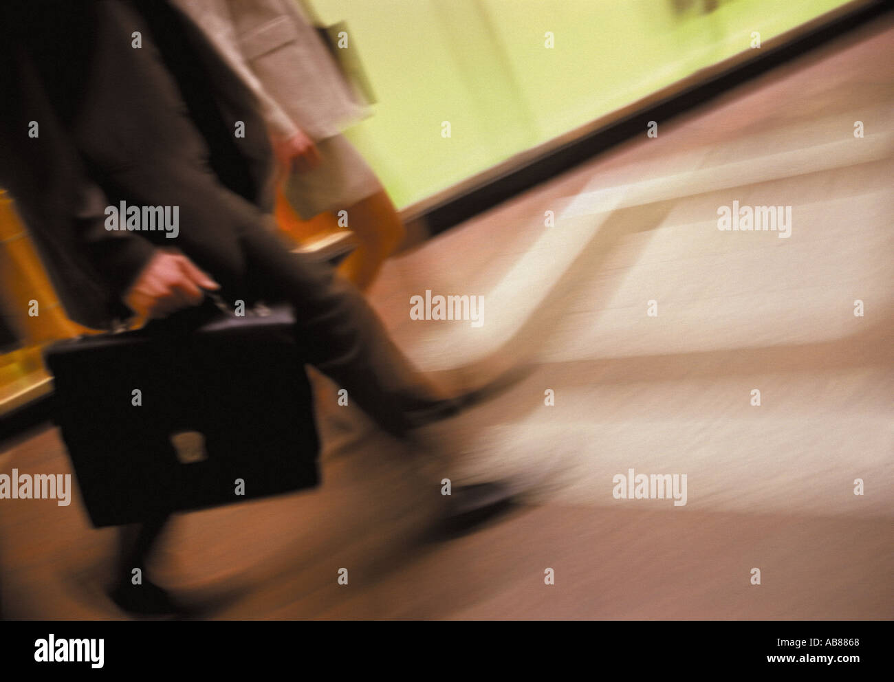 Business people walking Stock Photo - Alamy