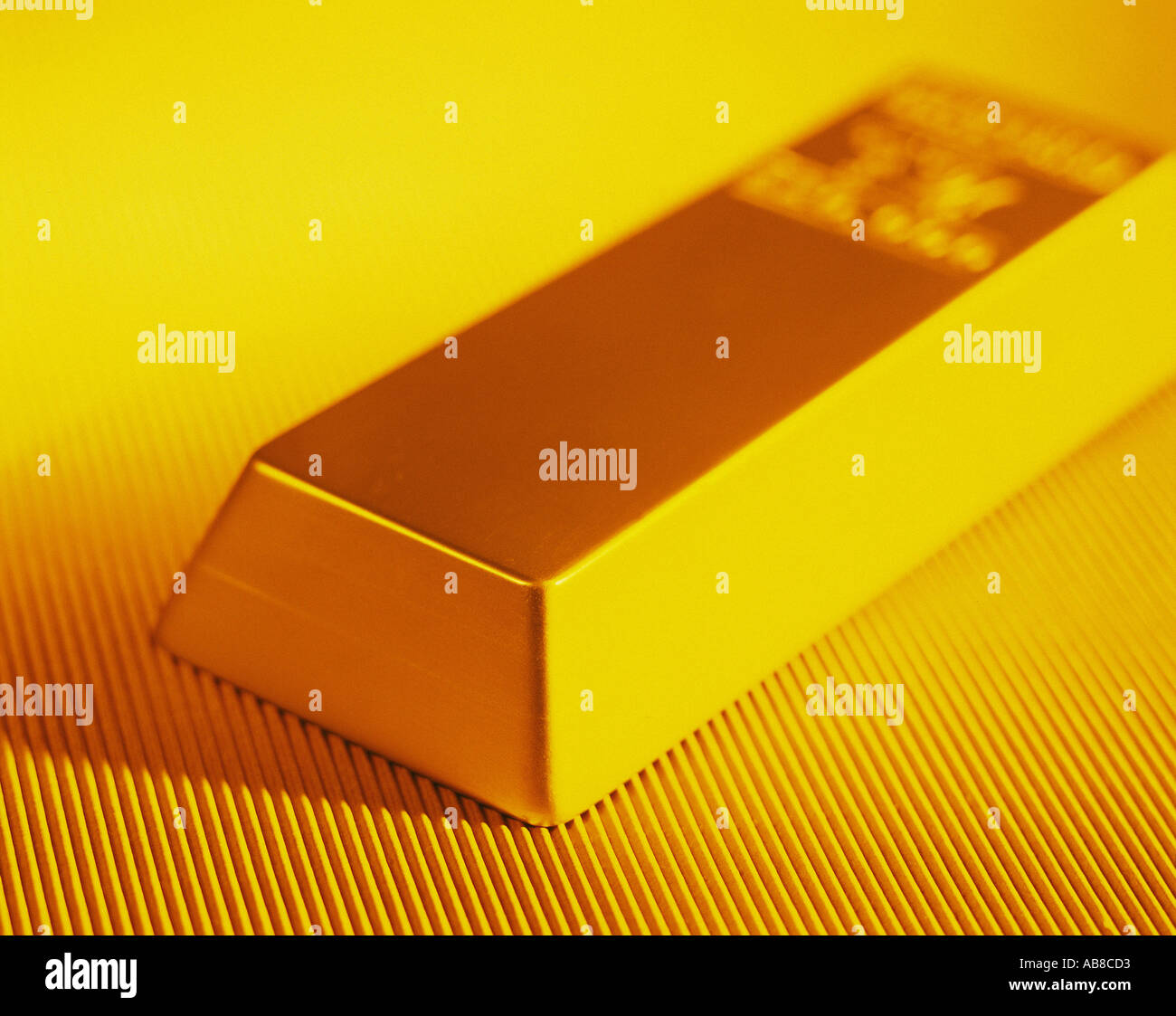 Gold bar studio hi-res stock photography and images - Alamy