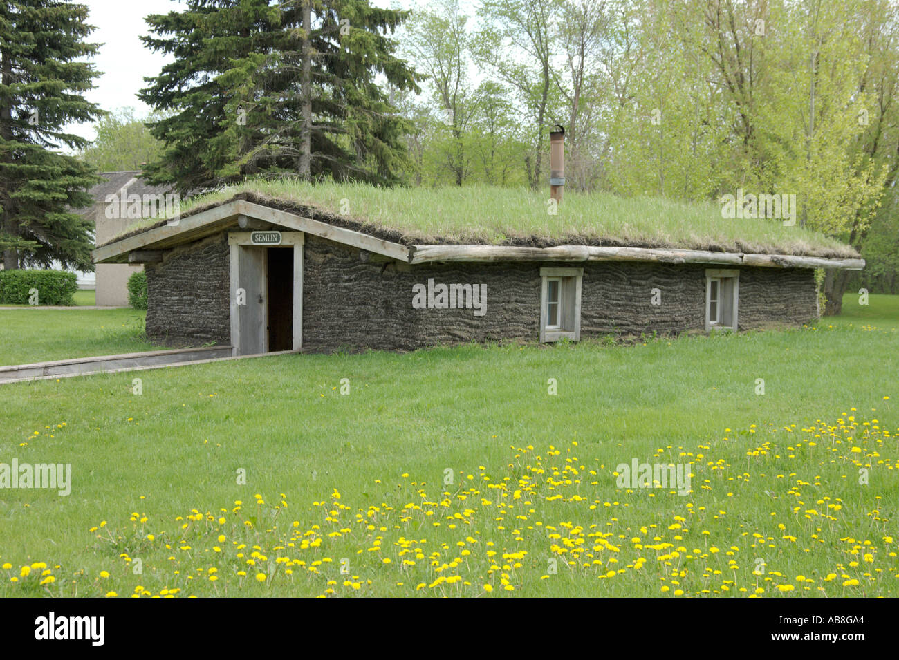 A historic old sod house or Semlin at the Mennonite Heritage Village in ...