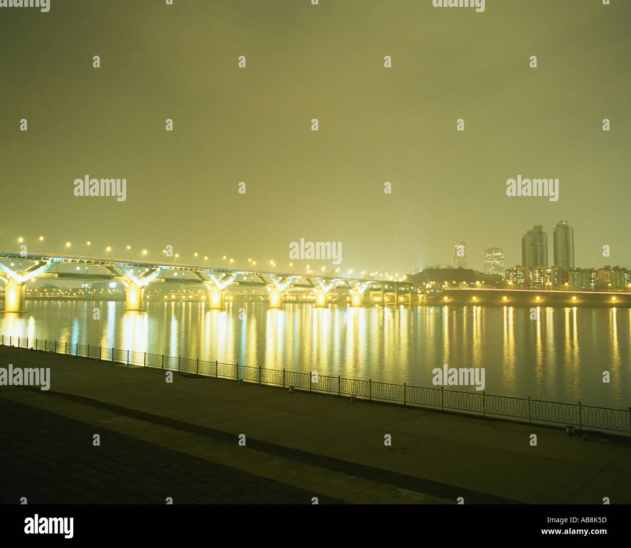 Hangang river hi-res stock photography and images - Alamy