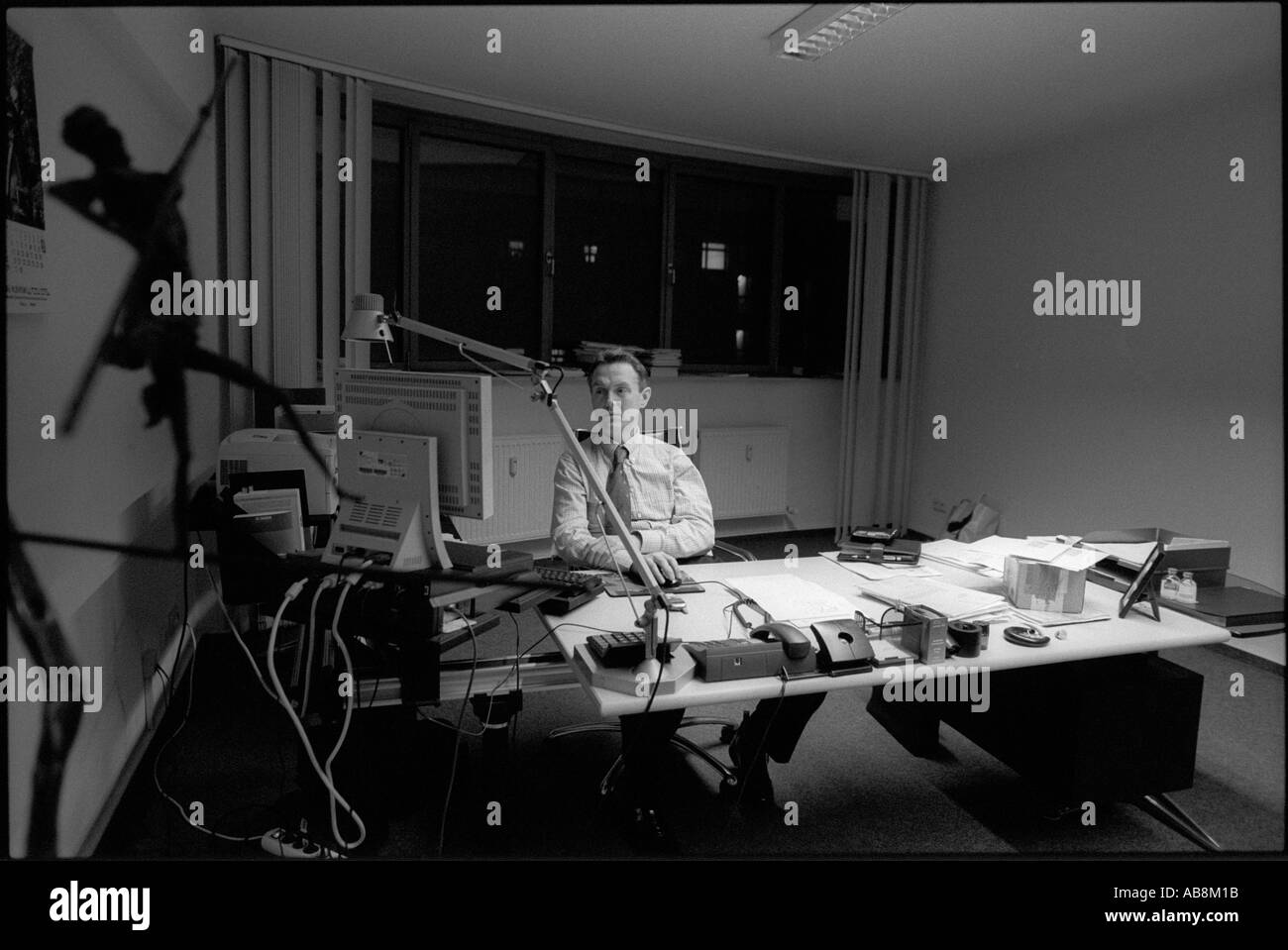 working late in the office Stock Photo - Alamy