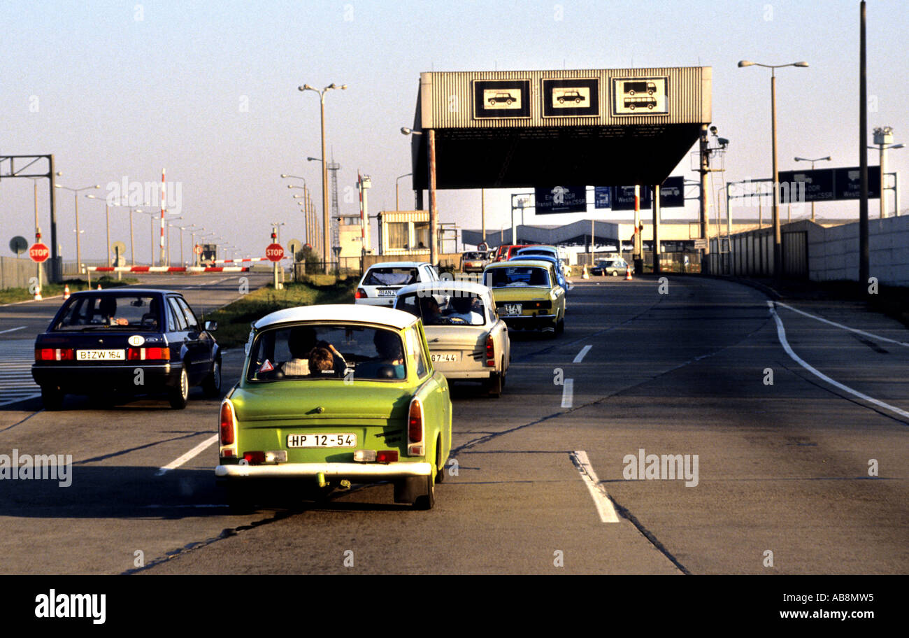 Gdr border system hi-res stock photography and images - Alamy