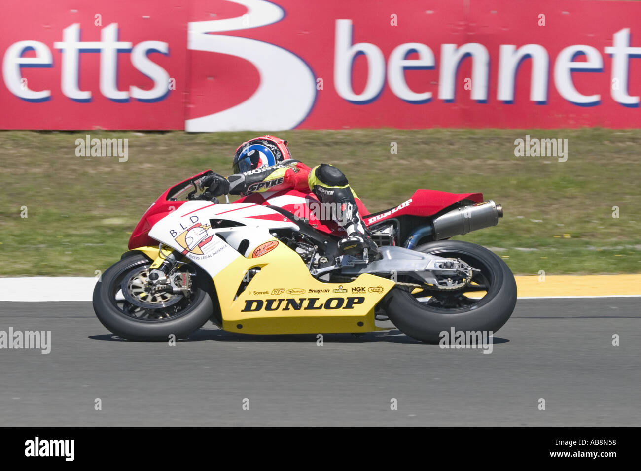 Karl Harris riding for Team Honda Racing co uk at the Scottish round of ...