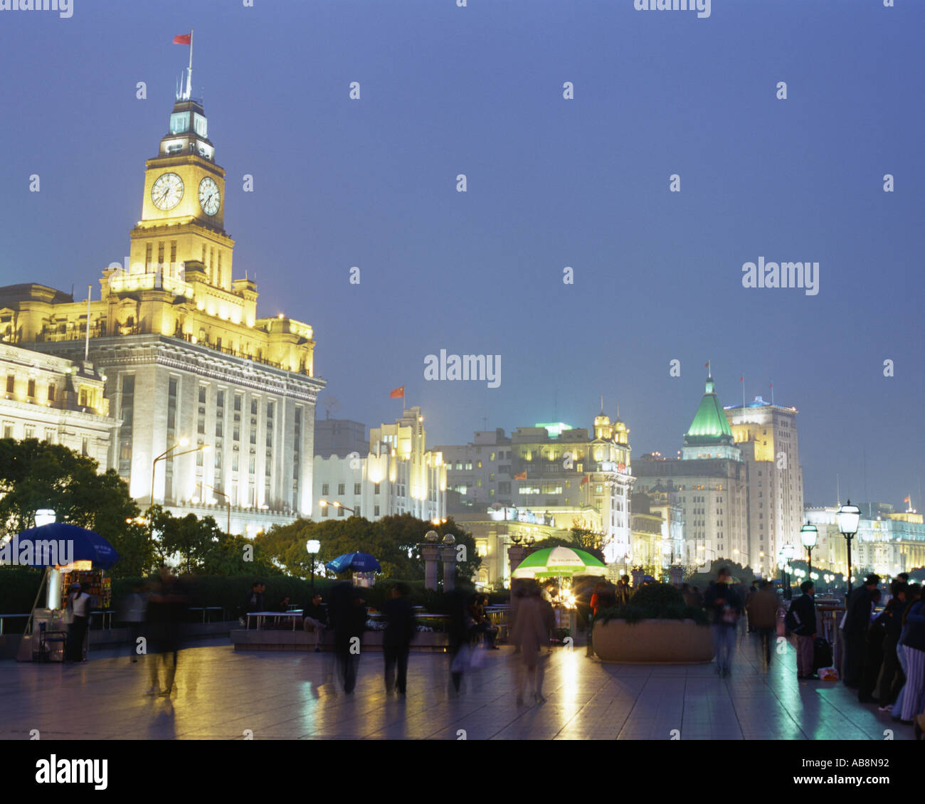 Waitan in Shanghai Stock Photo - Alamy