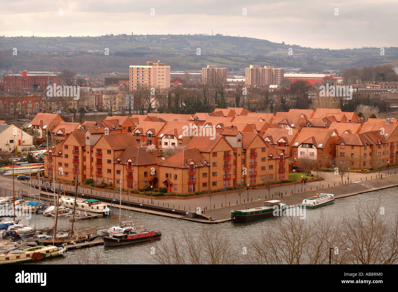 Harbourside waterside development hi-res stock photography and images ...