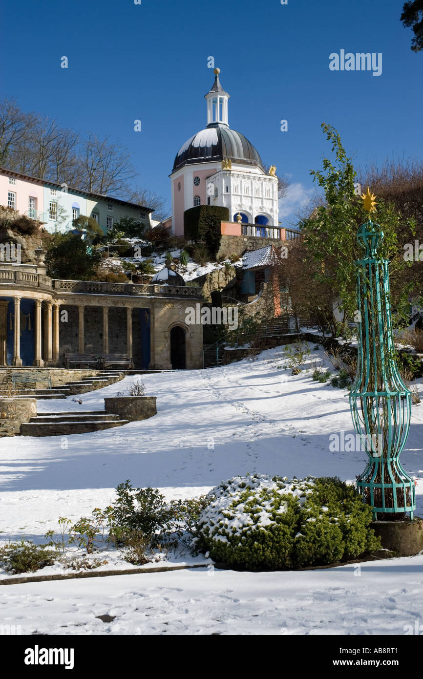 Portmeirion village winter hi-res stock photography and images - Alamy