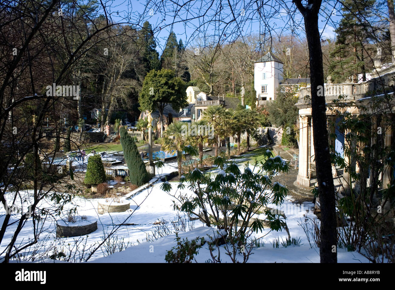 Portmeirion village winter hi-res stock photography and images - Alamy