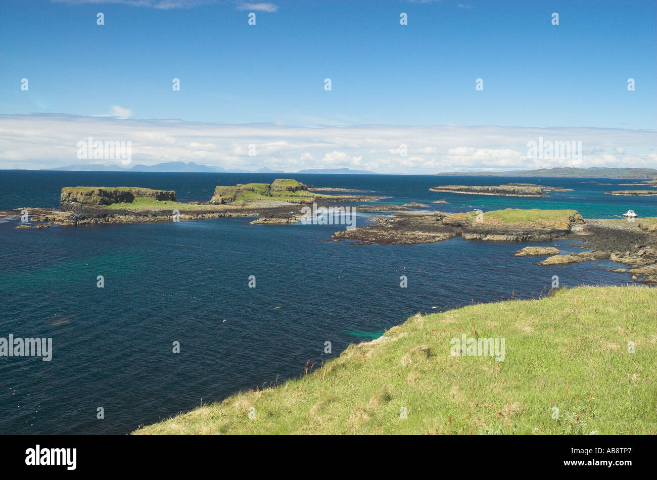 Lunga treshnish islands hi-res stock photography and images - Alamy
