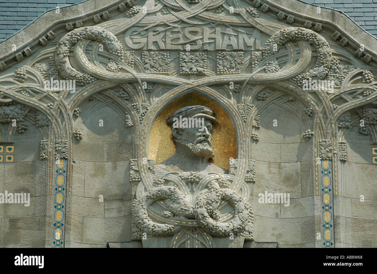 Bust of Sir Thomas Gresham at the facade of the lavish, art nouveau ...