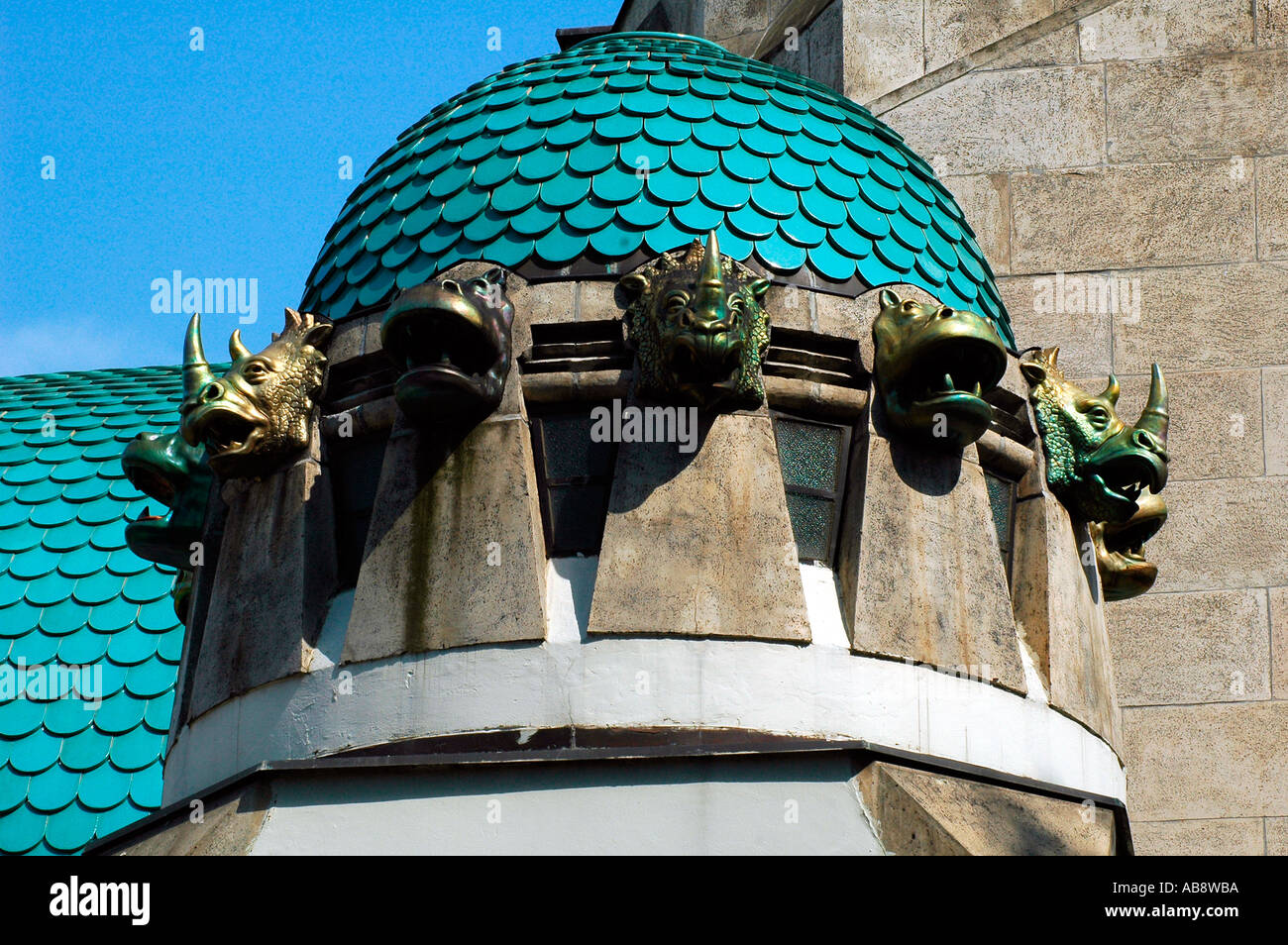 Budapest zoo hi-res stock photography and images - Alamy