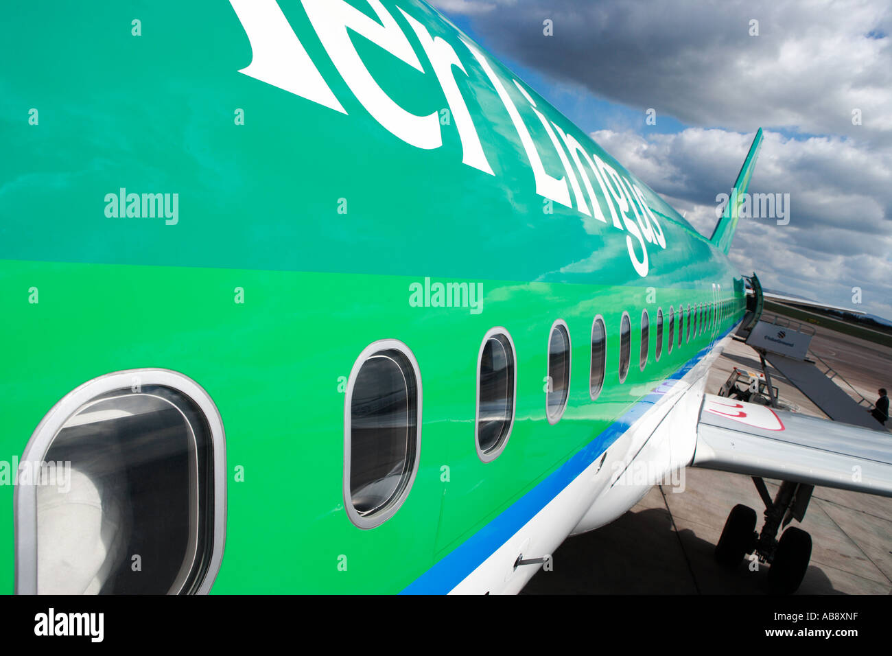 Fuselage of Aer Lingus Airbus A320 Stock Photo - Alamy