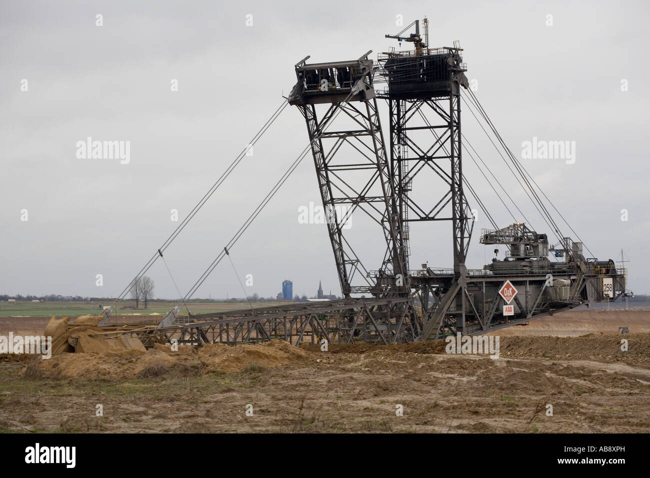 Excavator in coal mine near Otzenrath Germany Stock Photo - Alamy