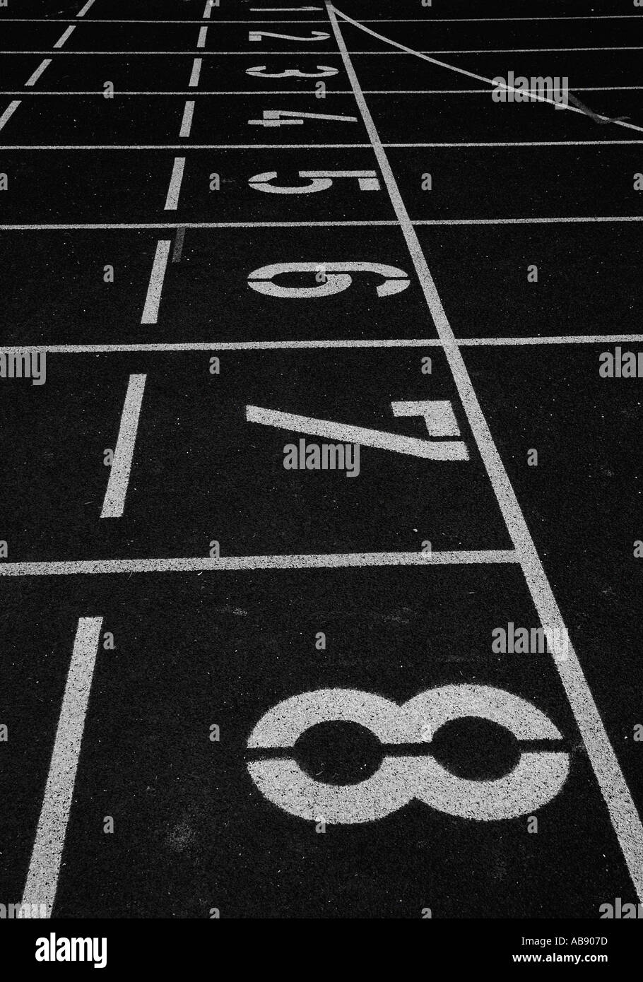 Starting line Black and White Stock Photos & Images - Alamy