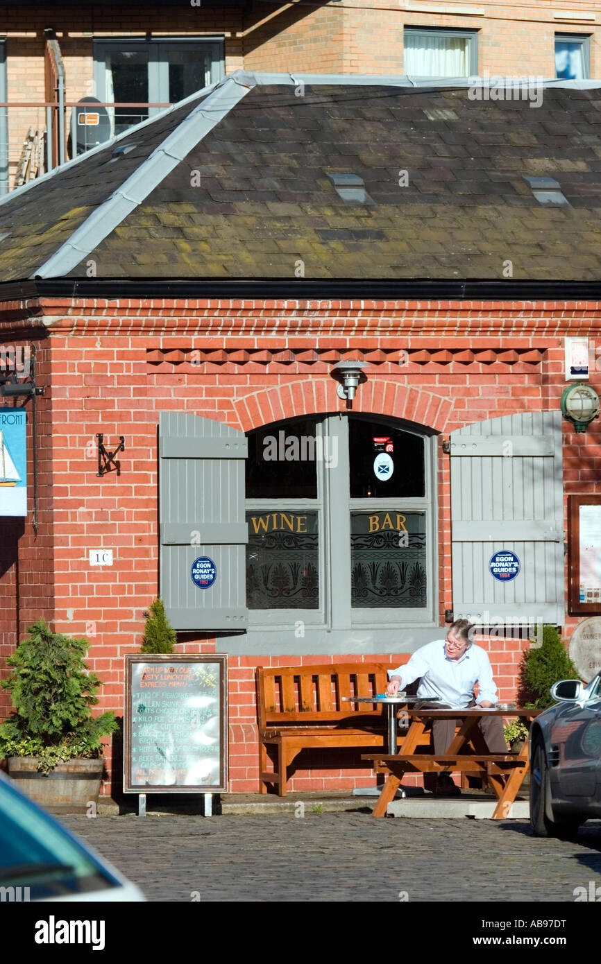The Waterfront Wine Bar and Bistro, Leith, Edinburgh Stock Photo - Alamy