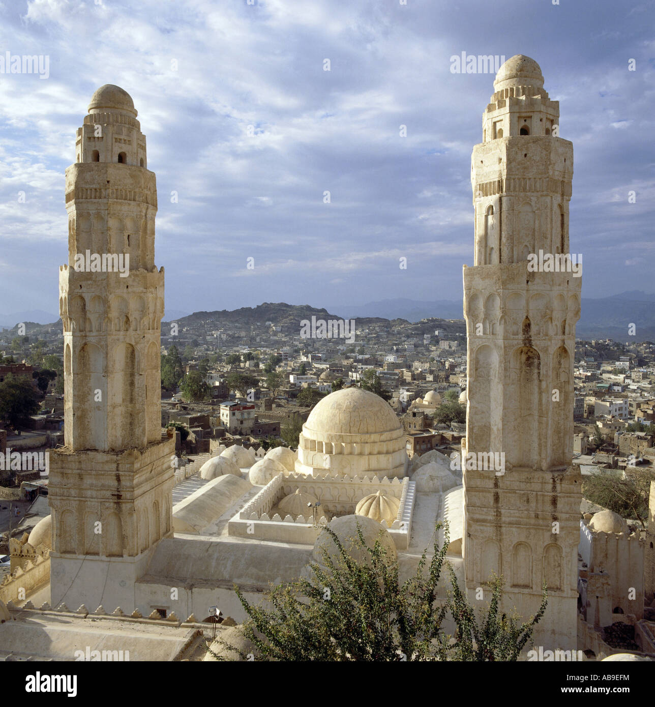 Taizz hi-res stock photography and images - Alamy