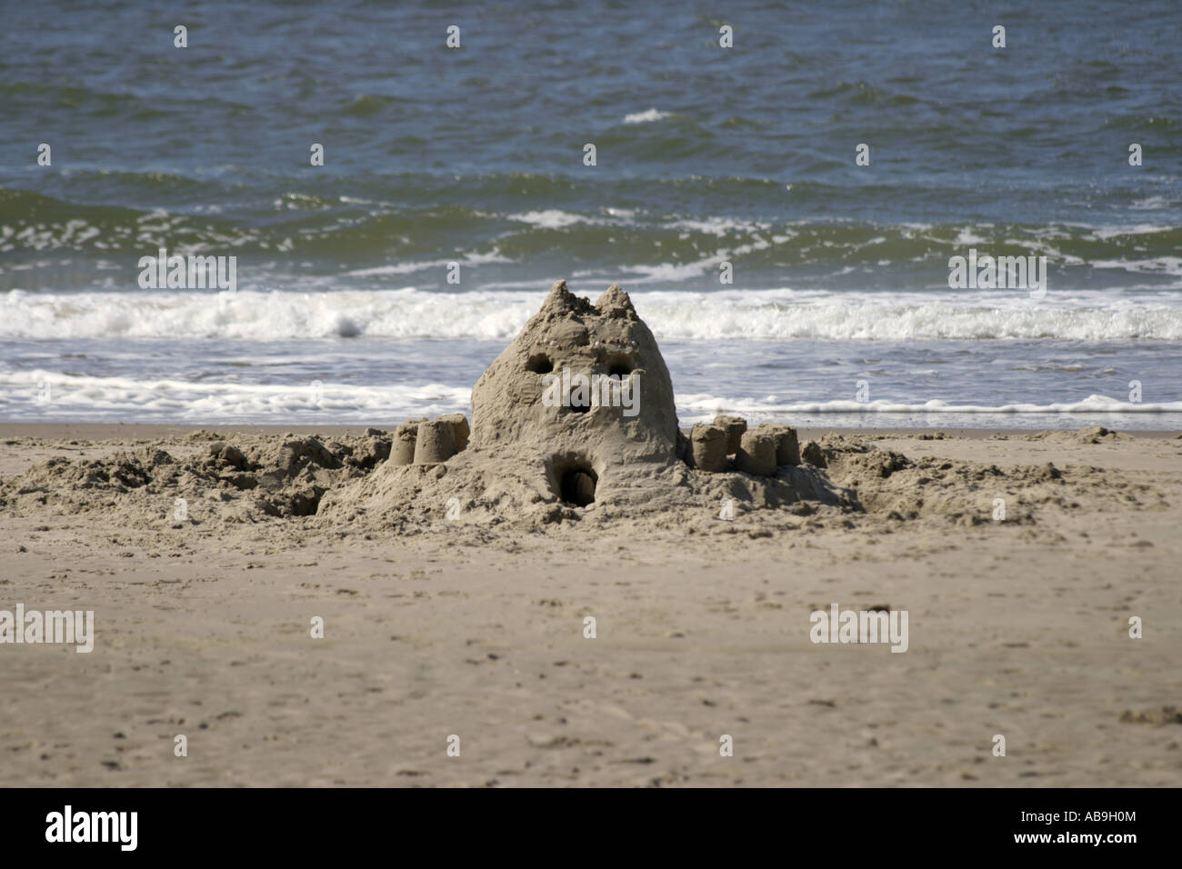 Funny beach sand castle hi-res stock photography and images - Alamy