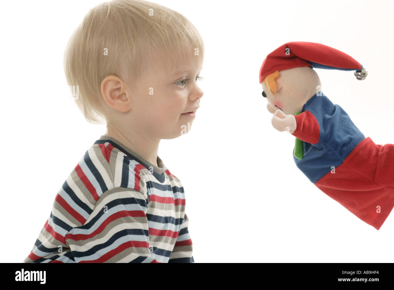 People watching puppets hi-res stock photography and images - Alamy