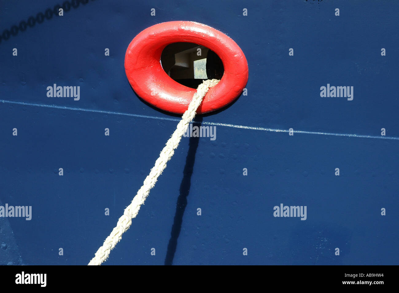 Ship in the hole hi-res stock photography and images - Alamy