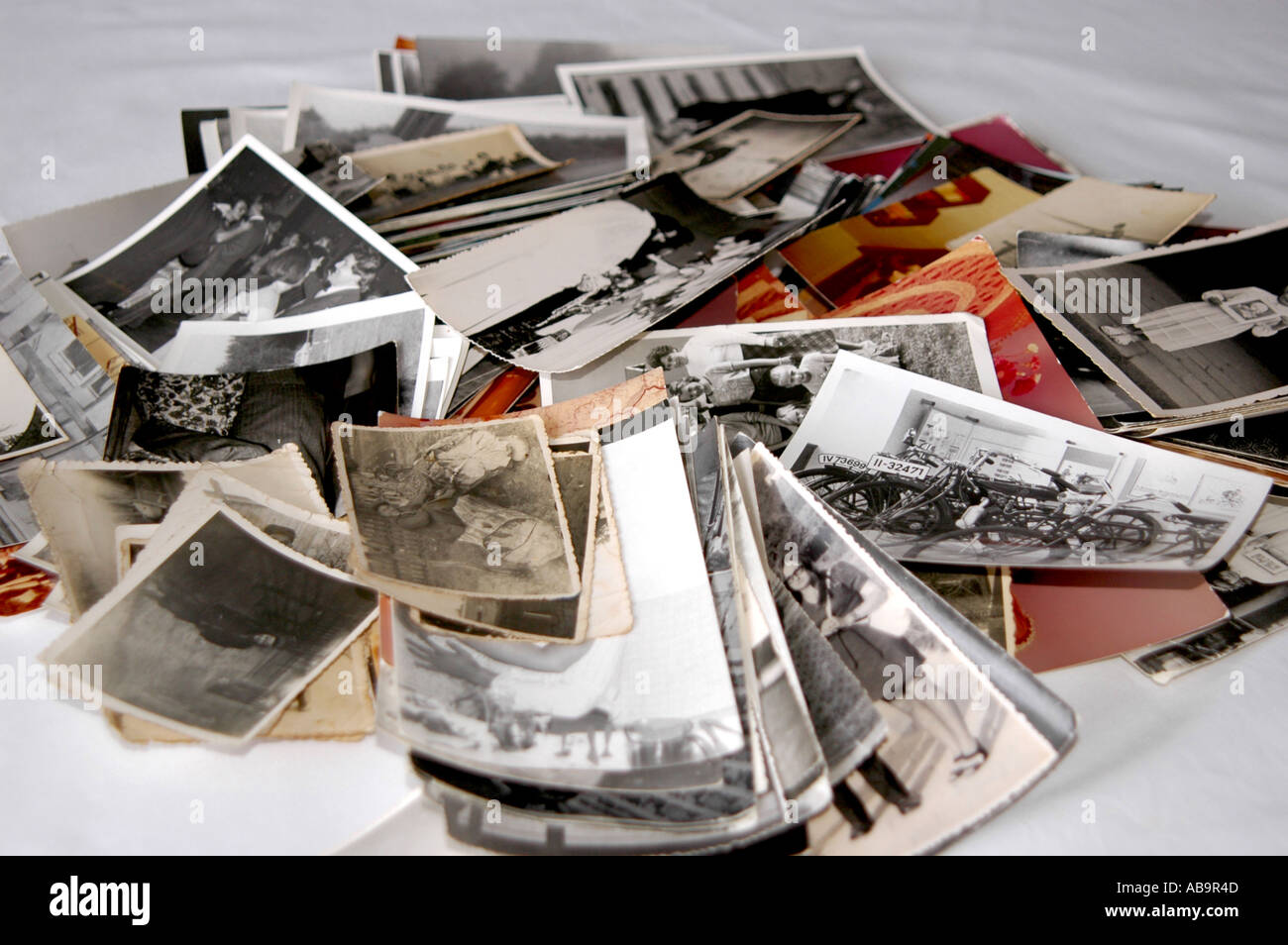 Old b w photographs hi-res stock photography and images - Alamy