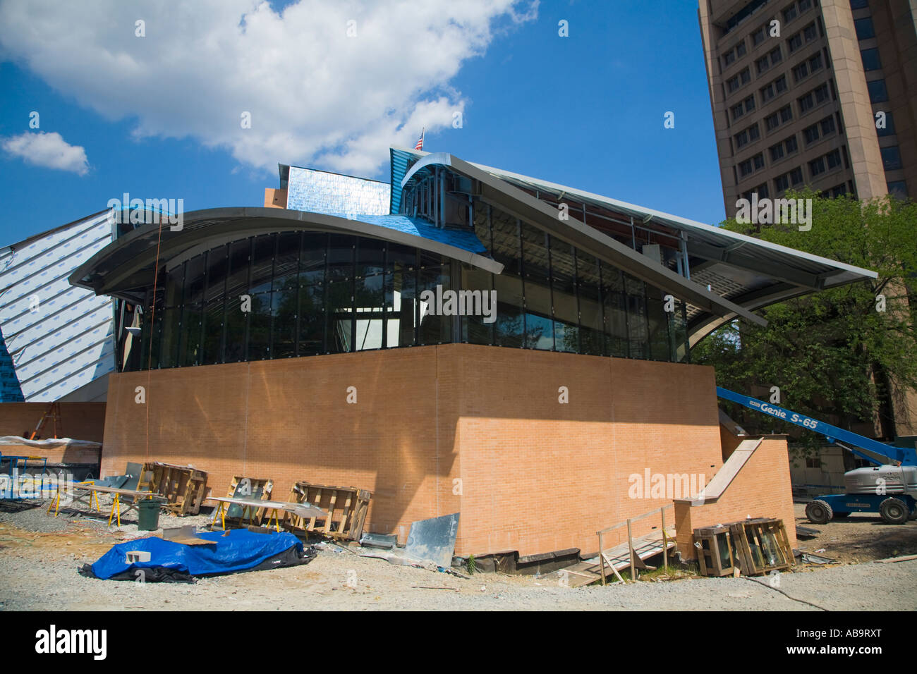 Peter B Lewis Science Library designed by Frank Gehry Princeton ...