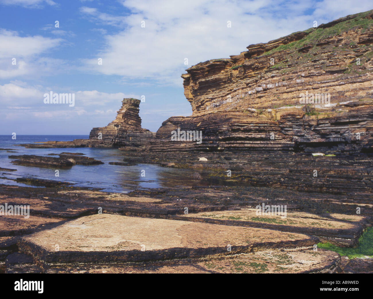 Caithness flagstone hi-res stock photography and images - Alamy