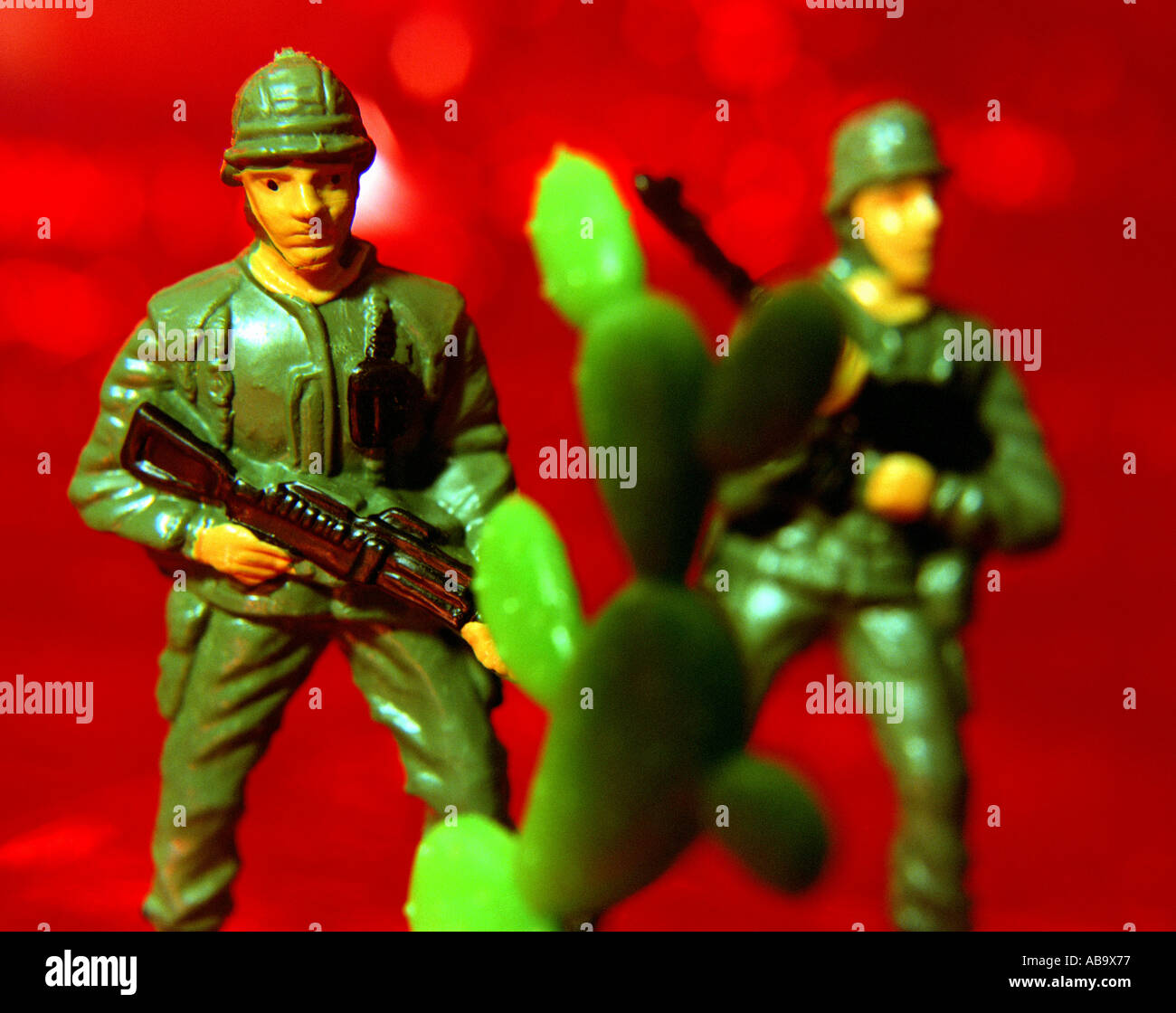 Fake soldiers hi-res stock photography and images - Alamy