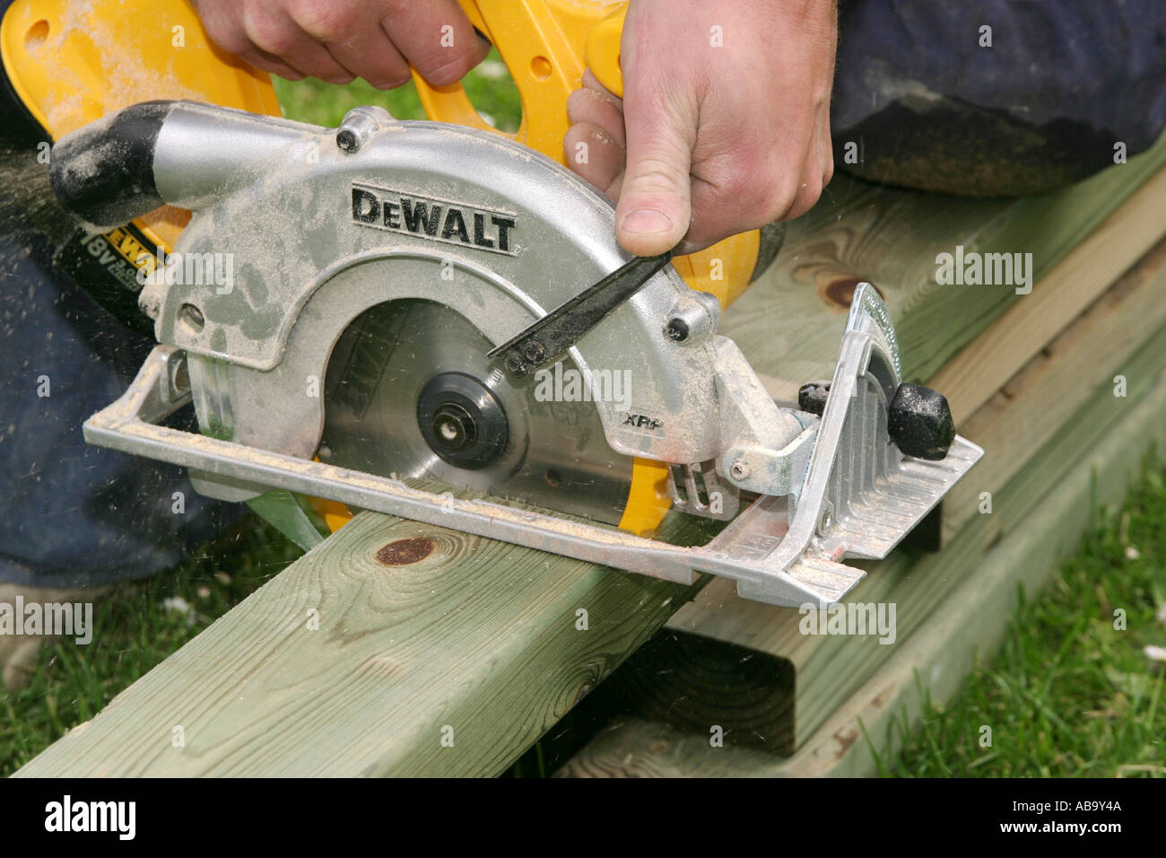 Battery powered saw hi-res stock photography and images - Alamy