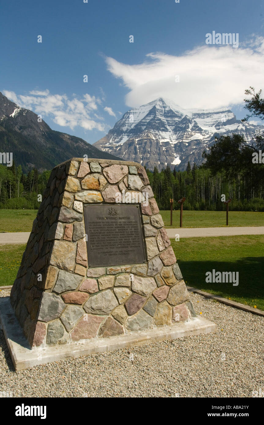 Monument at Mount Robson Park Stock Photo - Alamy