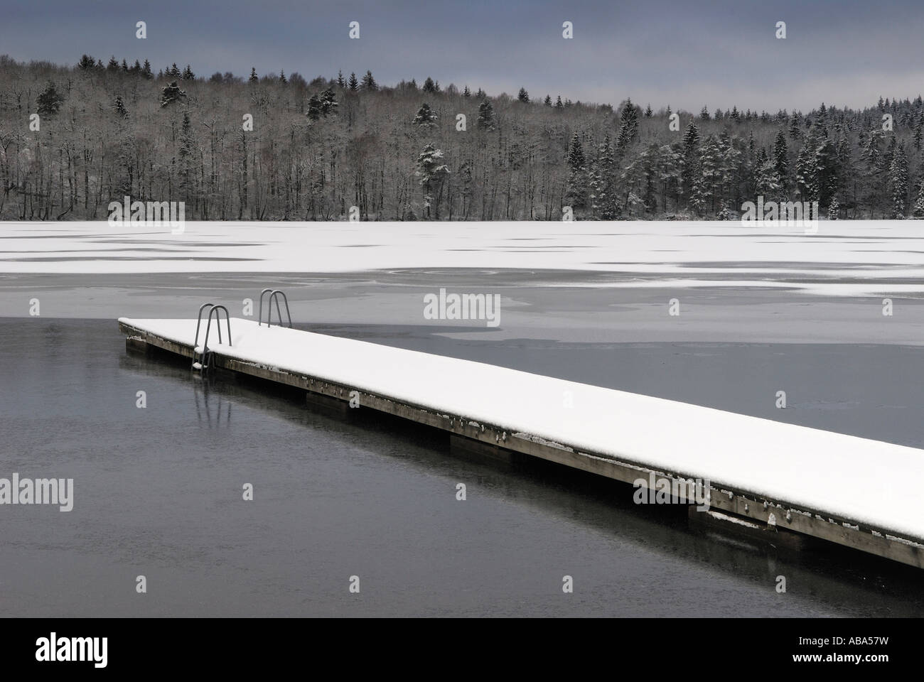 Ice bath in swedish hi-res stock photography and images - Alamy