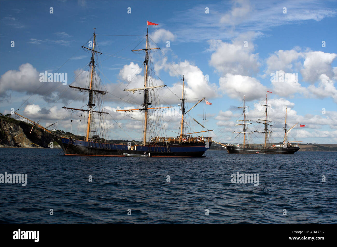 Square rigged ships hi-res stock photography and images - Alamy