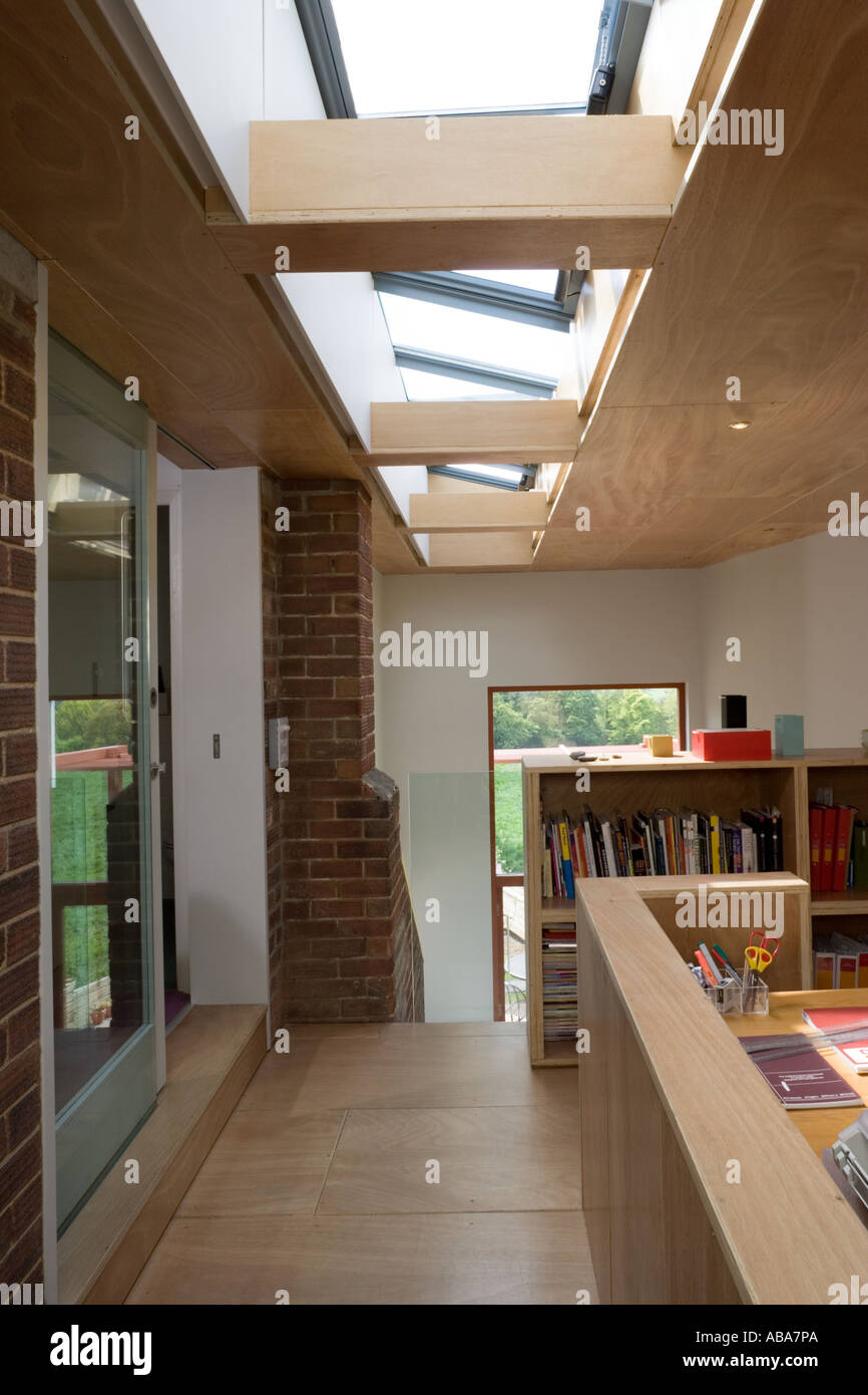 Modernist House Extension, Rawdon, Leeds, 2004. Architect: Bauman Lyons ...