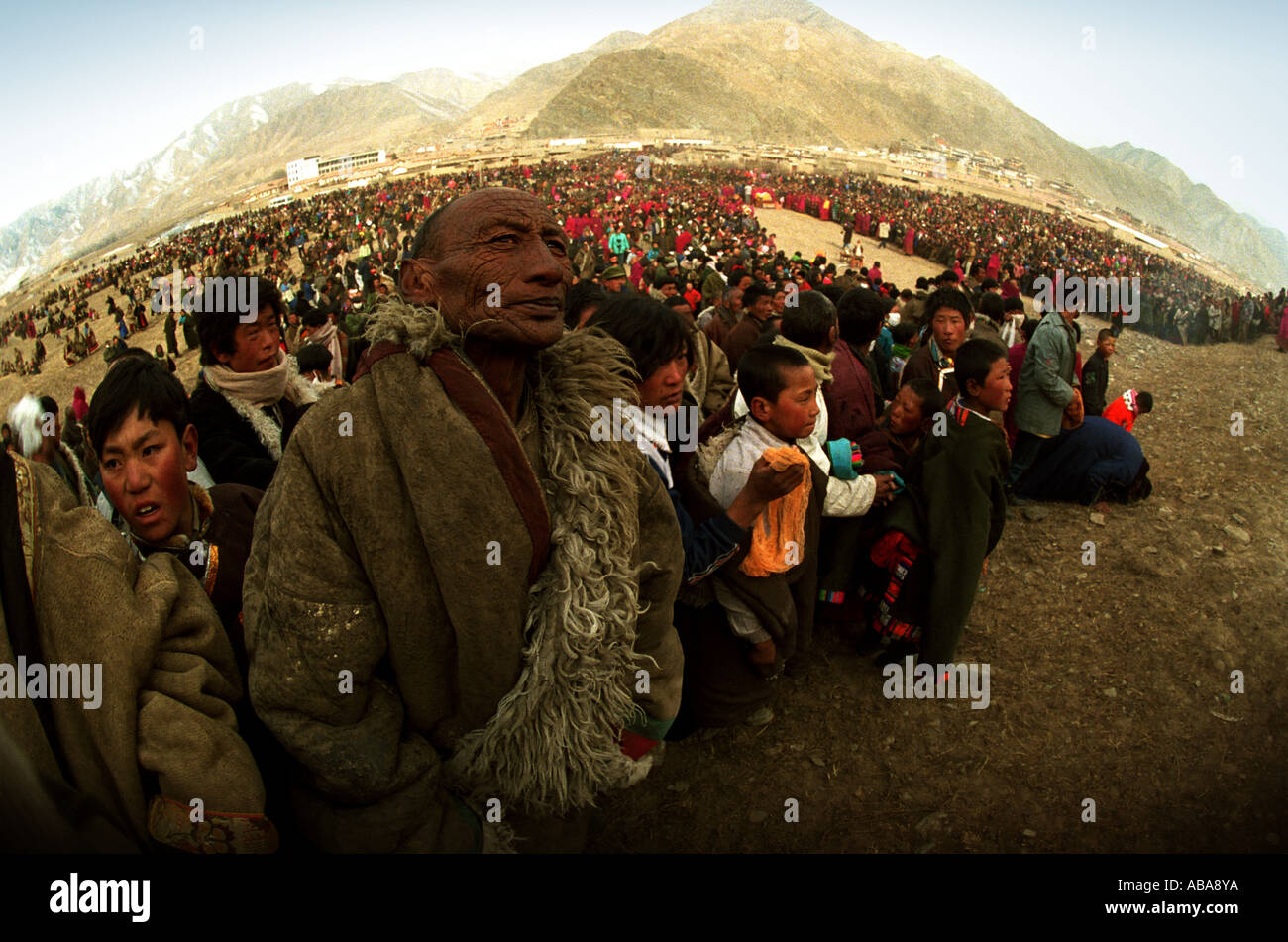 Tibetan pilgrims in the religious ceremony Stock Photo - Alamy