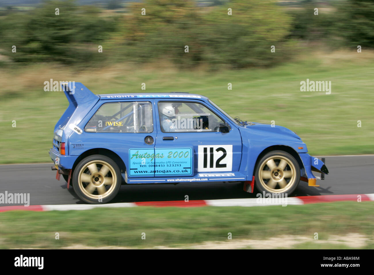 Side pan shot of a 6R4 at Harewood Stock Photo - Alamy