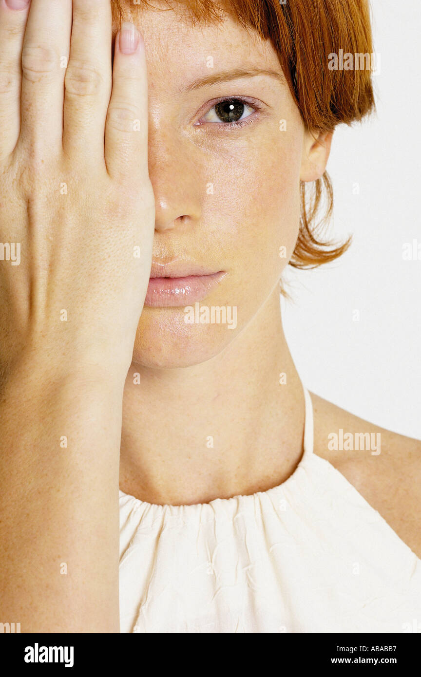 Eye covers hi-res stock photography and images - Alamy