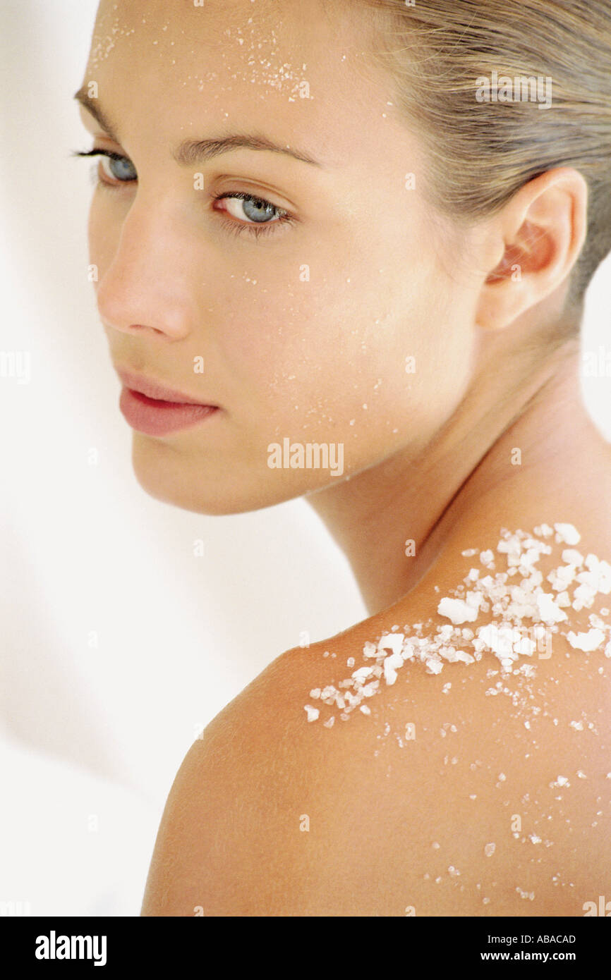 Woman body scrub alone hi-res stock photography and images - Alamy