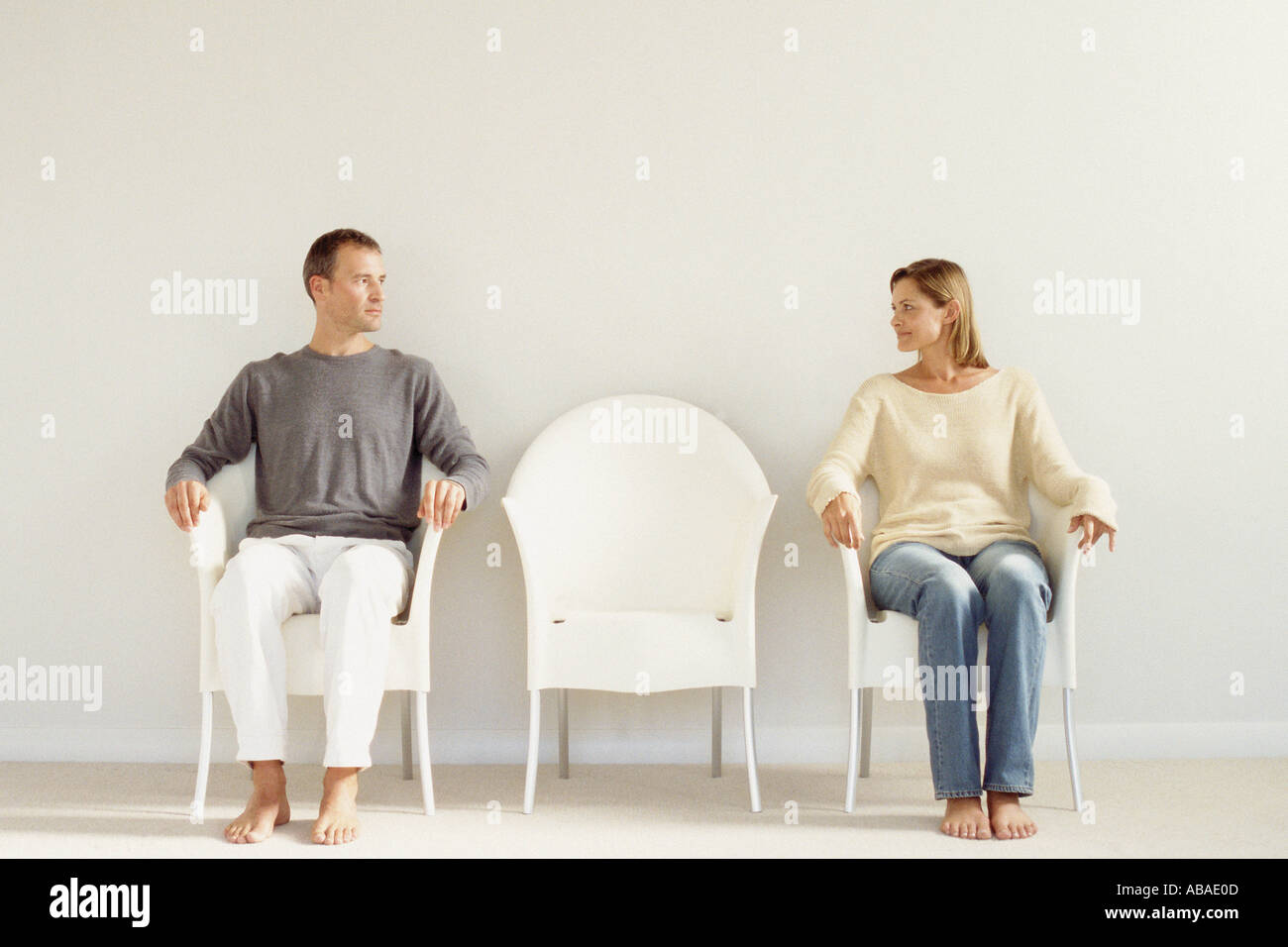 Couple separating hi-res stock photography and images - Alamy