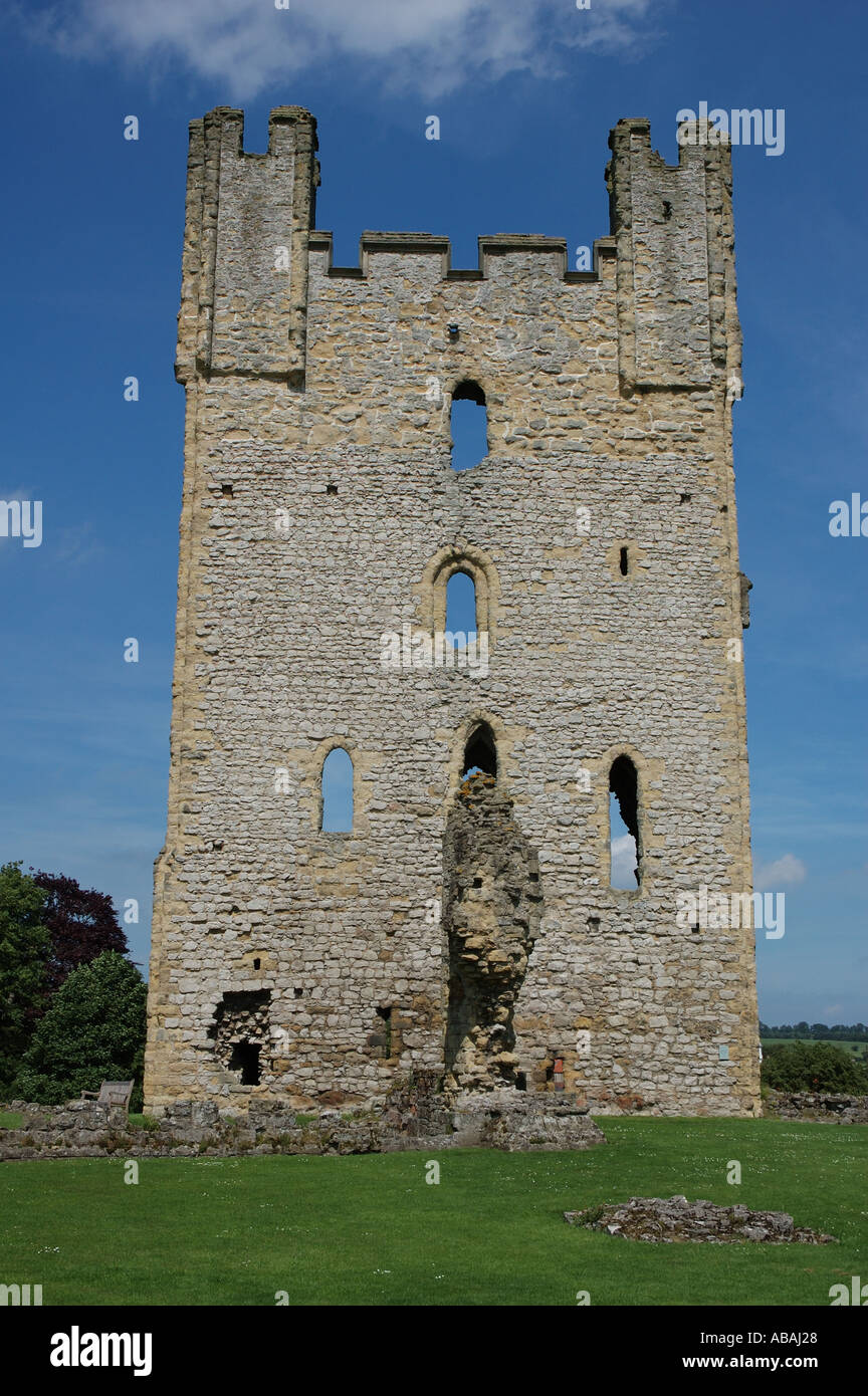 Castellated parapet hi-res stock photography and images - Alamy