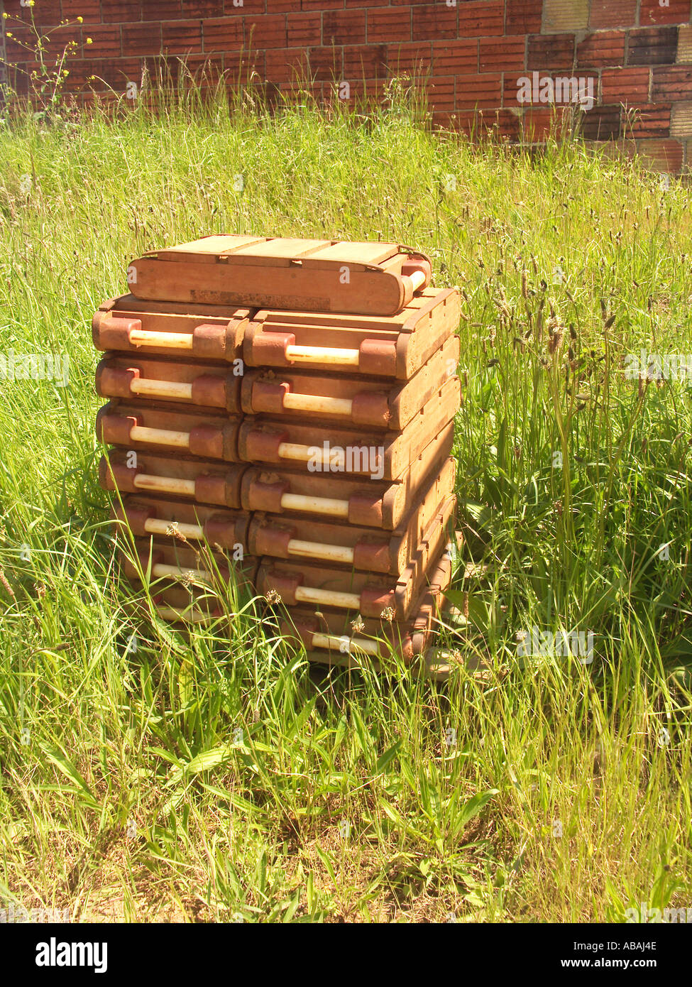 Brickmaking hi-res stock photography and images - Alamy