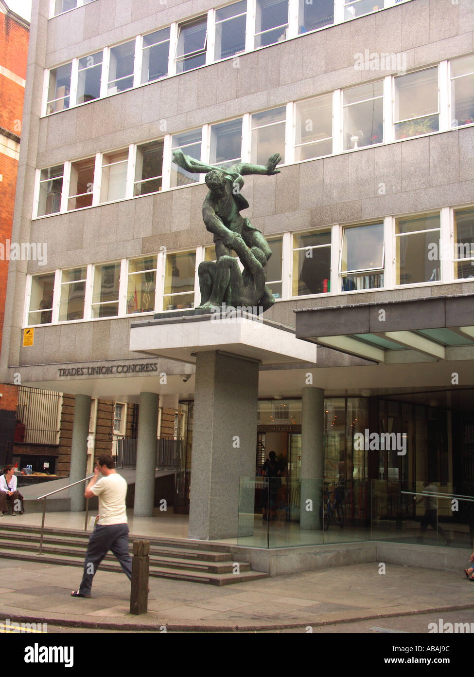 Trades union congress building london hi-res stock photography and ...