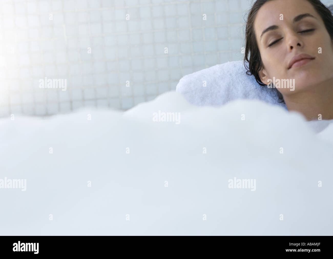 Bubble baths hi-res stock photography and images - Alamy