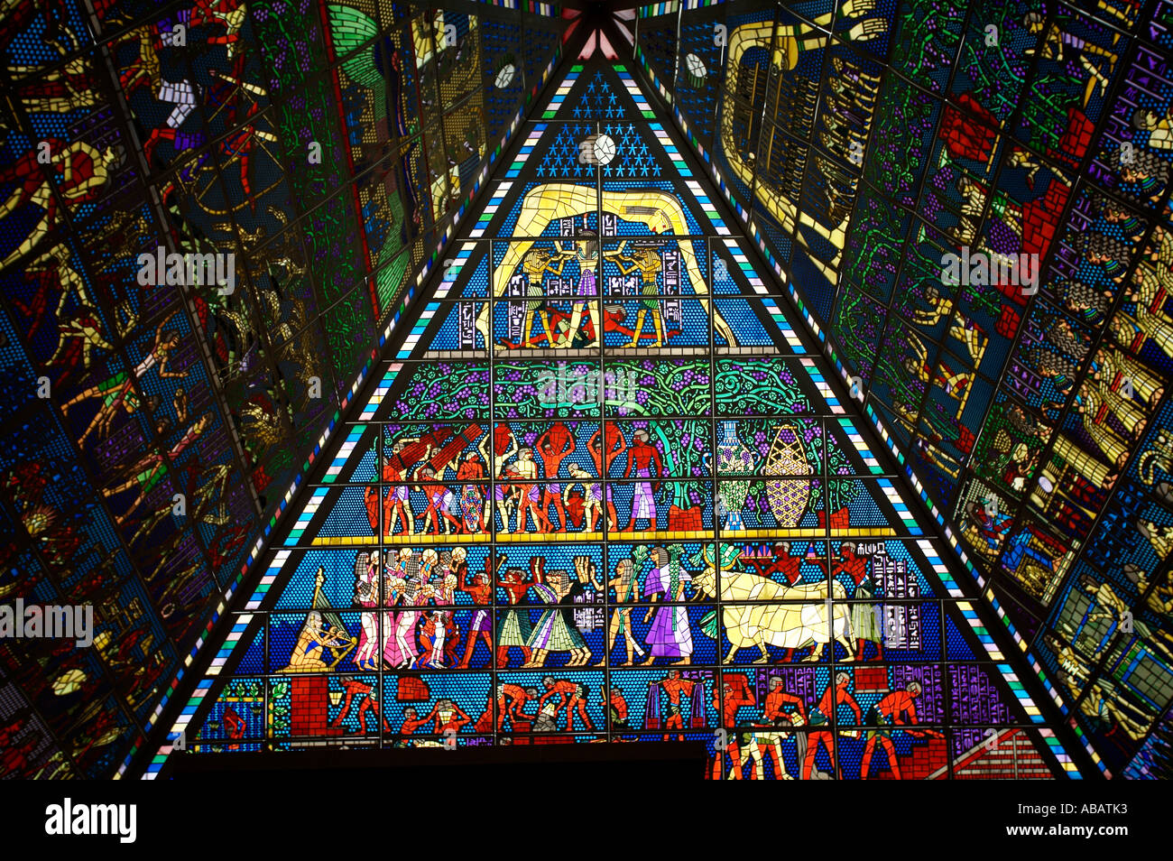 Stained glass window arab hi-res stock photography and images - Alamy