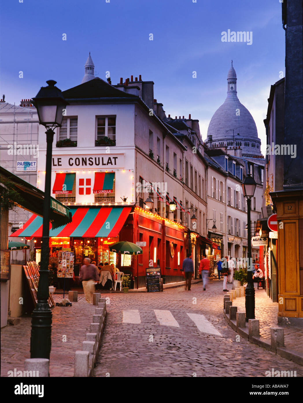 Paris sacre coeur de hi-res stock photography and images - Alamy