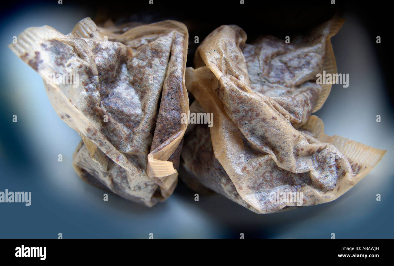 Two used tea bags hi-res stock photography and images - Alamy