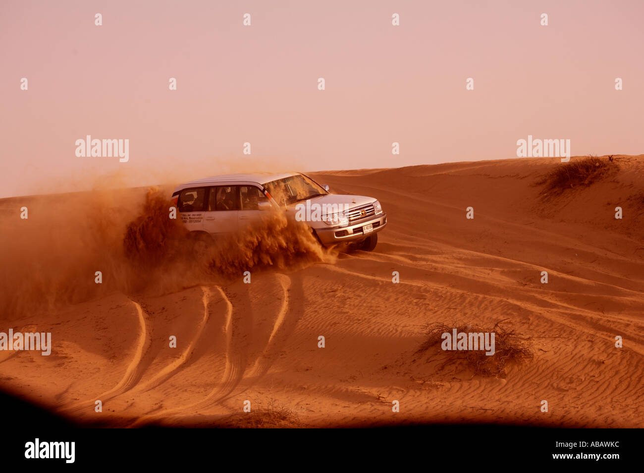 Dubai, 4 x 4 Desert Drive Stock Photo - Alamy