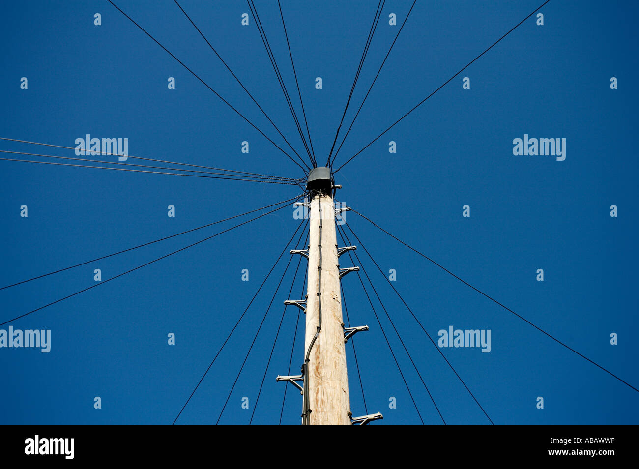 Telegraph wires hi-res stock photography and images - Alamy