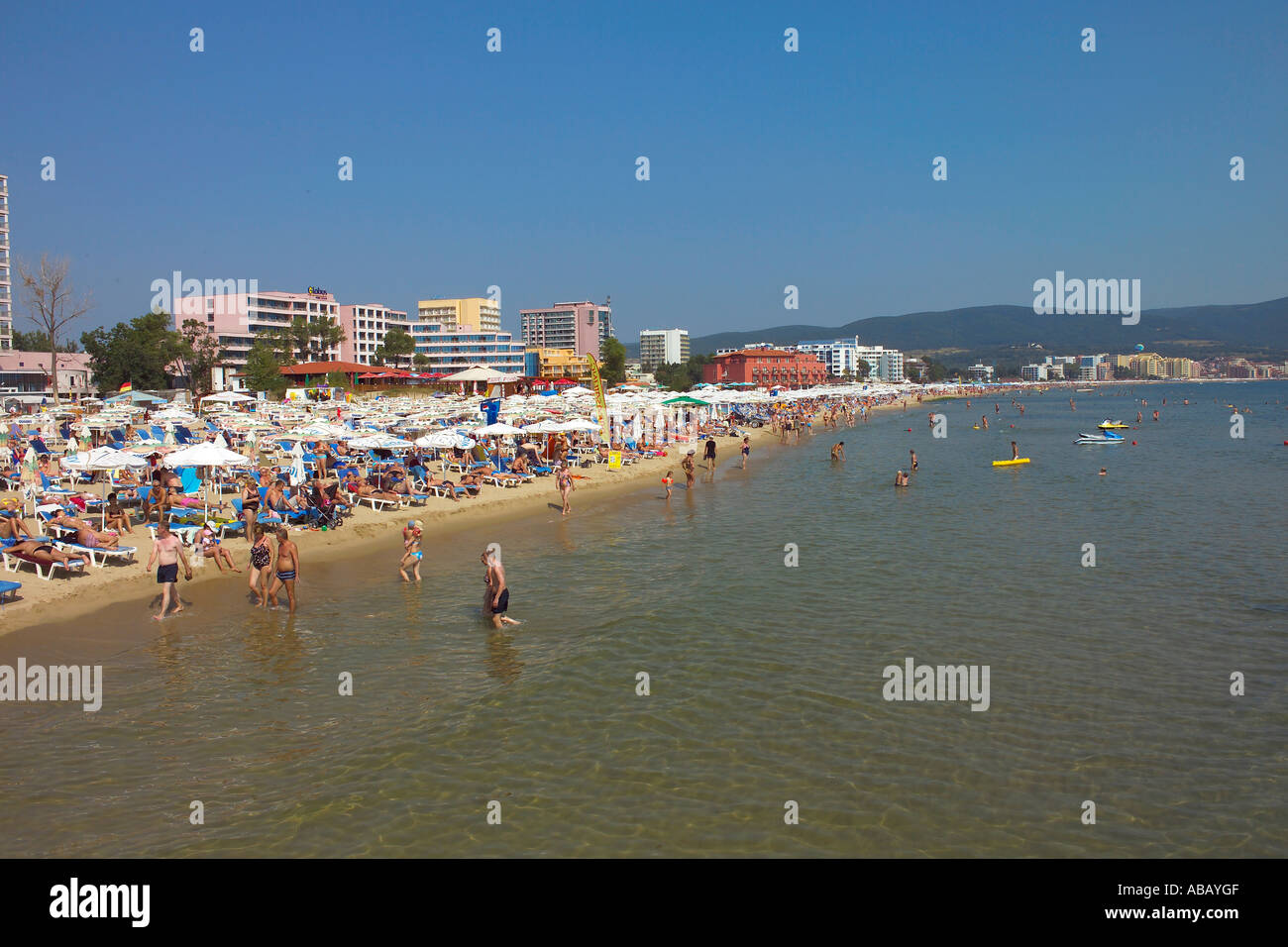 Sandy beach resorts black hi-res stock photography and images - Alamy